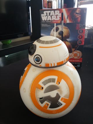 What's Inside Two Different Star Wars BB-8 Droids? | Machine Design