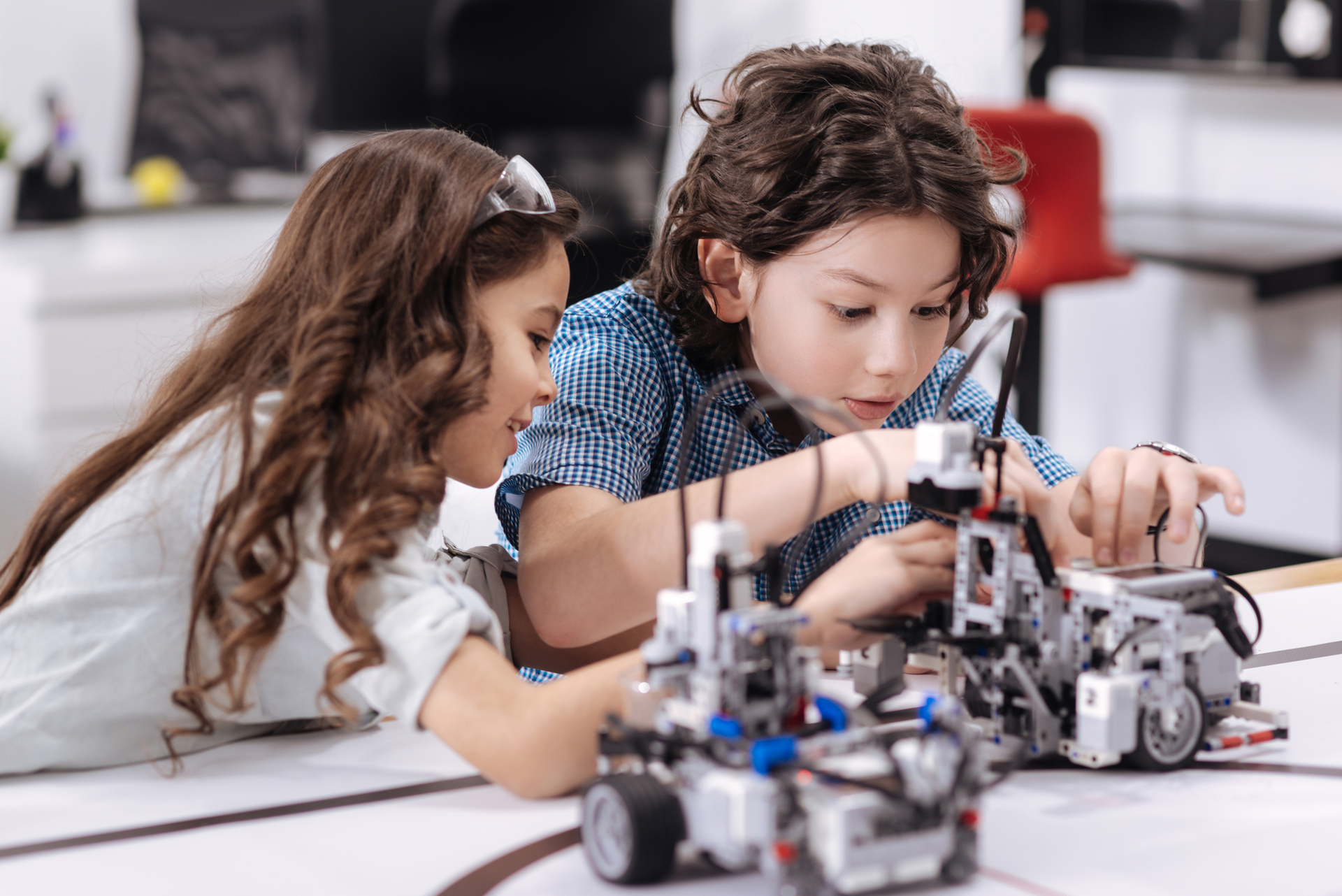 9 Programs that Inspire Interest in STEM | Machine Design