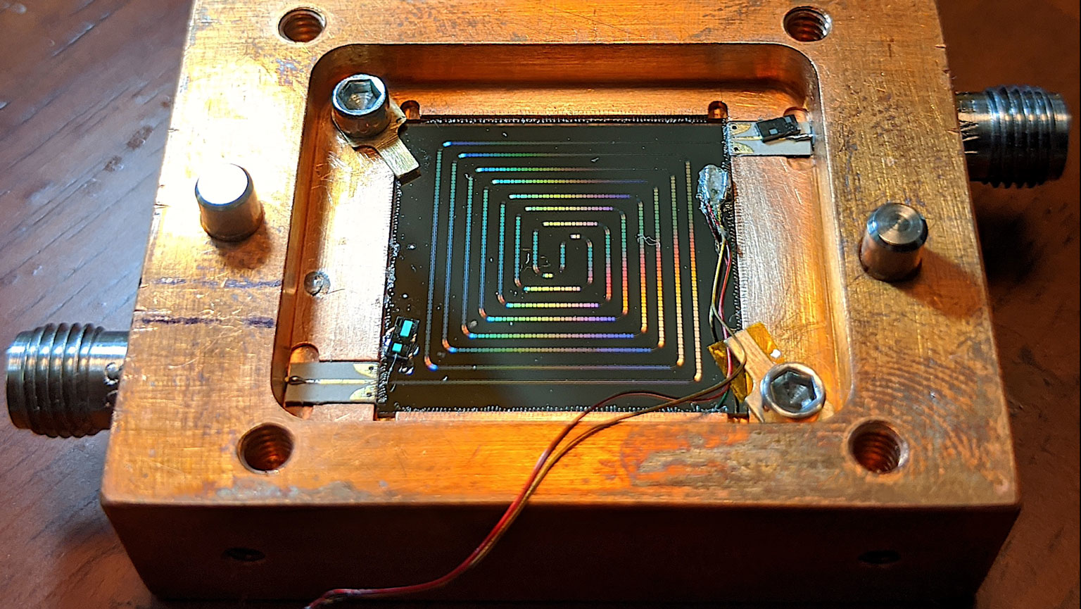 Simple Thermometer Uses Frequency Changes to Measure Cryogenic ...